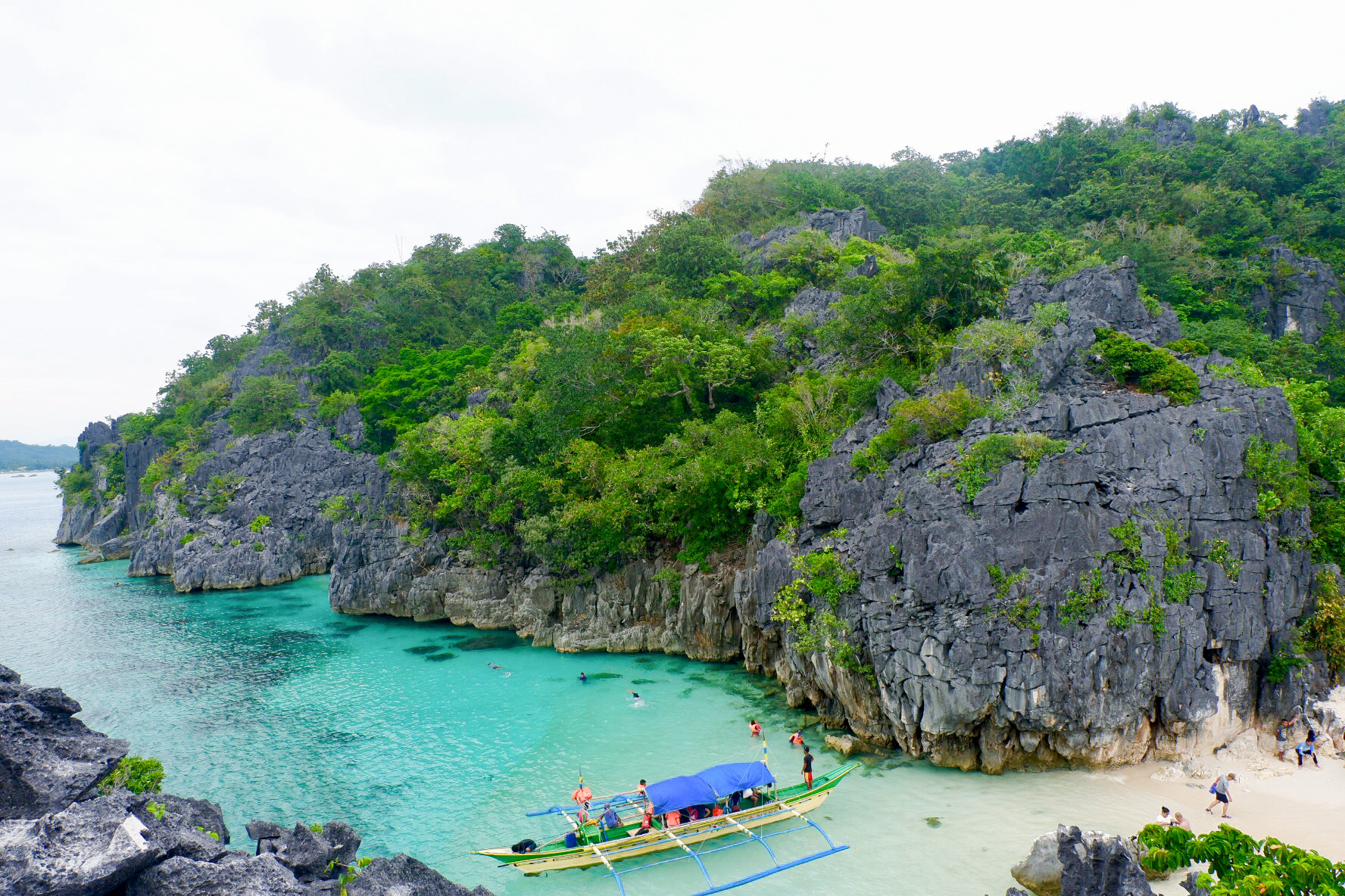 Five of the best hidden beaches in the Philippines | Discover MNL