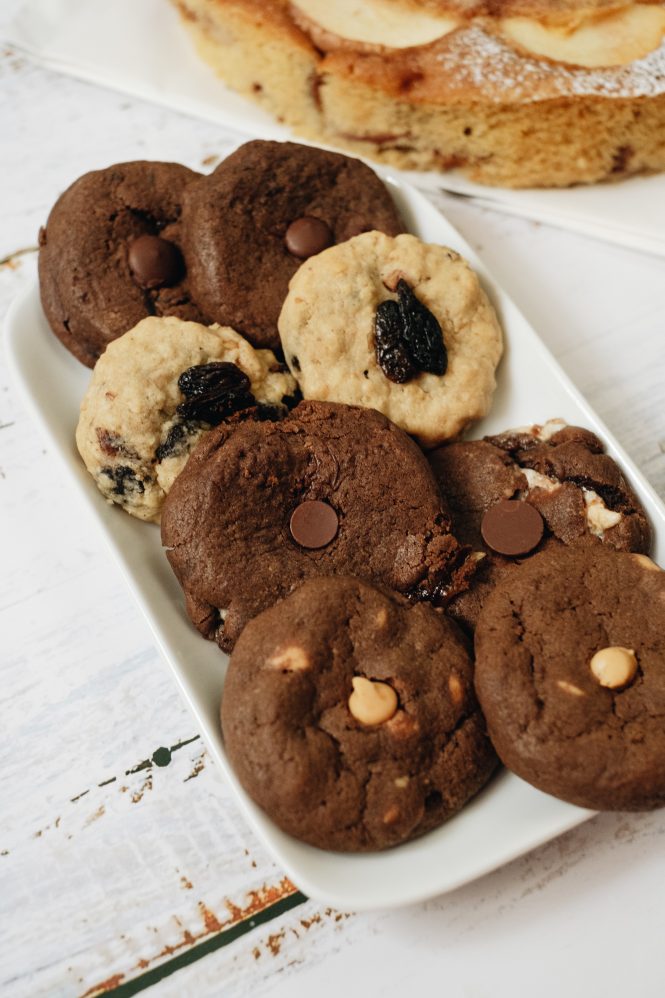 Lucci’s: Serving French Apple Cake, Gooey Chocolate Chip Cookie Bars ...