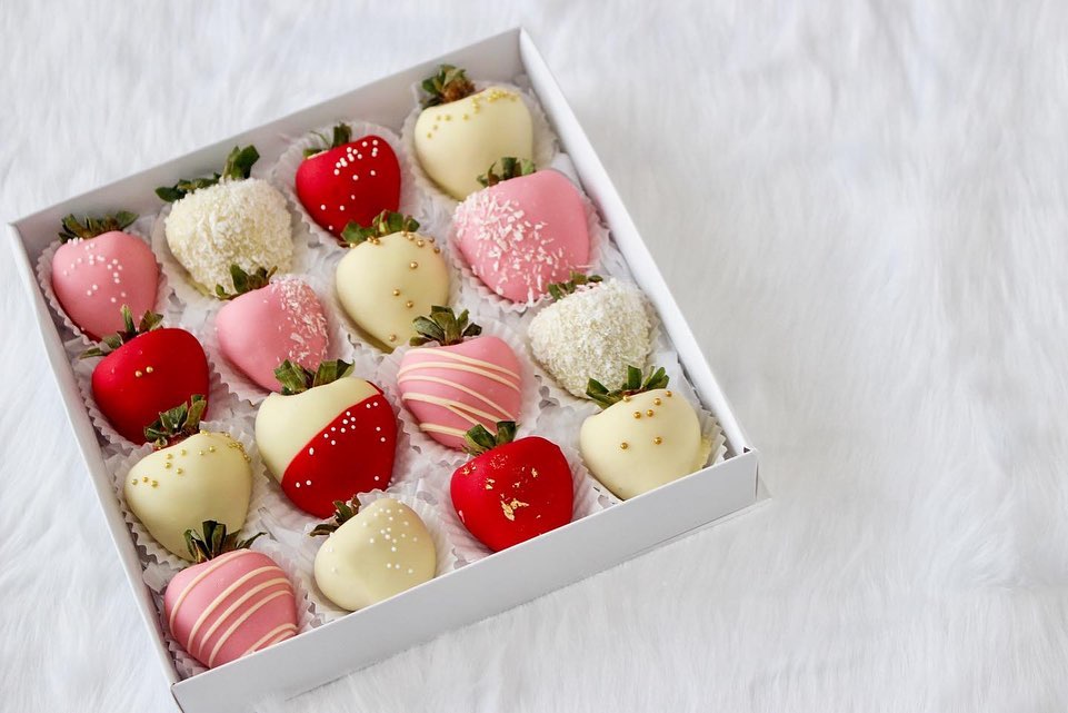 MUST-TRY: DESSERT STUDIO MANILA’S CUSTOM CAKES & CHOCOLATE COVERED ...